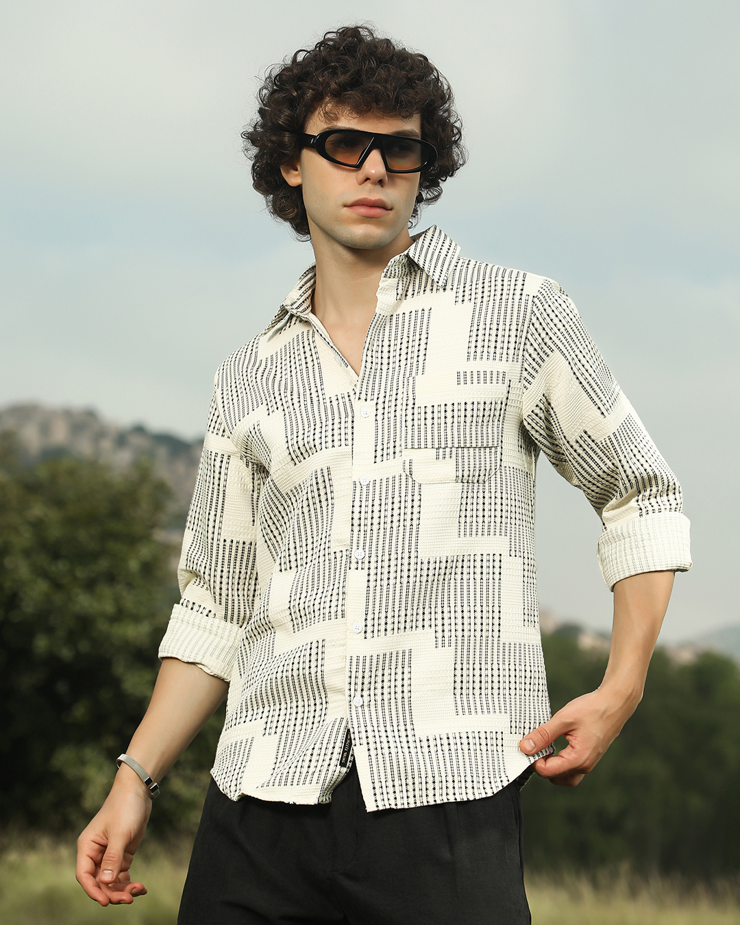 Buy Men's Off White & Charcoal Black Textured Shirt Online at Bewakoof