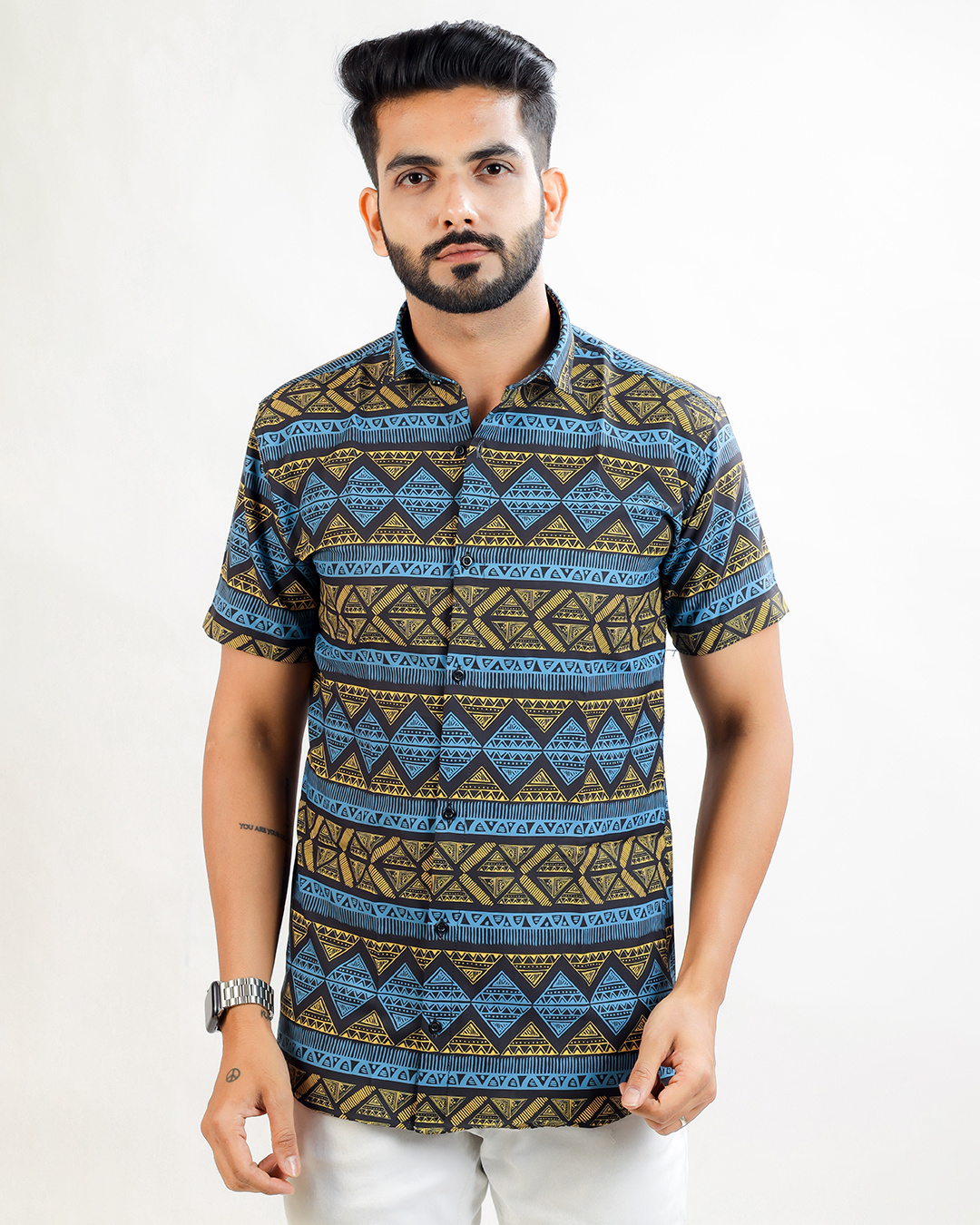 Buy Men's Pageant Blue Geometric Printed Slim fit Shirt Online at Bewakoof