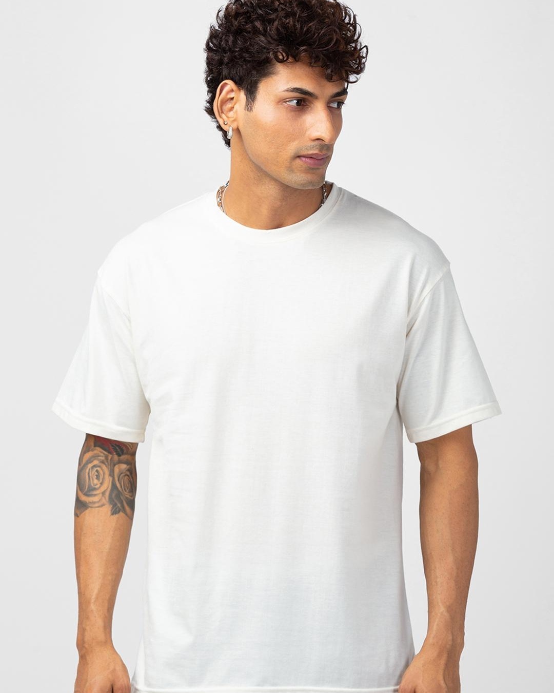 Buy Men's White Oversized T-shirt Online at Bewakoof