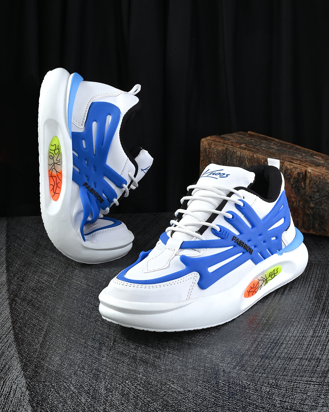 Buy Men's White & Blue Fully Flexible Color Block Sneakers Online in ...