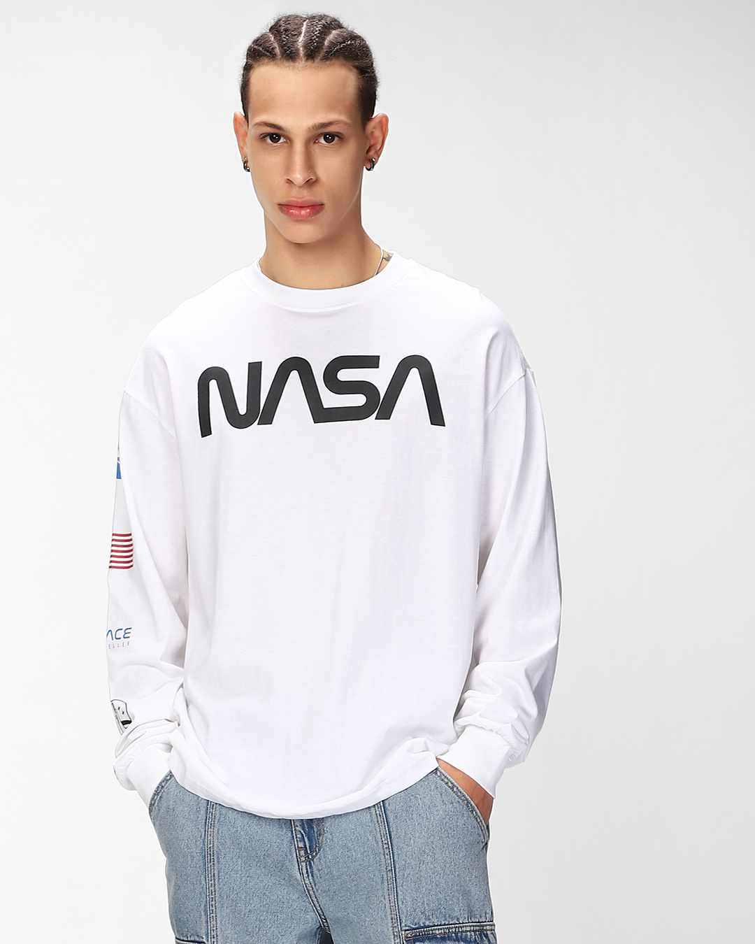 Buy Men's White NASA Badge Typography Oversized T-shirt Online at Bewakoof