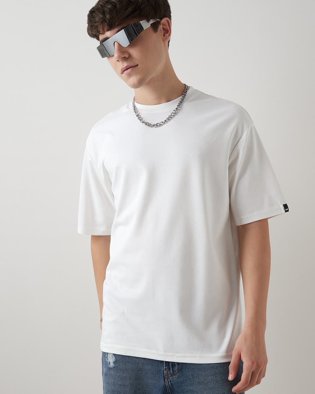 Buy Men's White Oversized T-shirt Online at Bewakoof