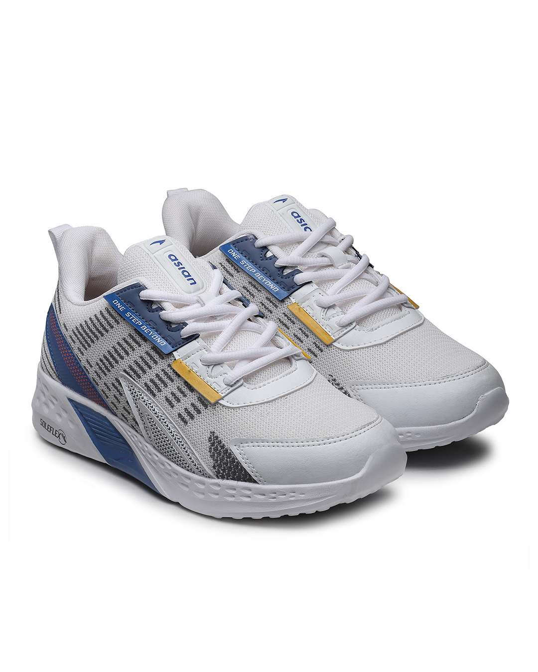 Buy Men's White Running Shoes Online in India at Bewakoof