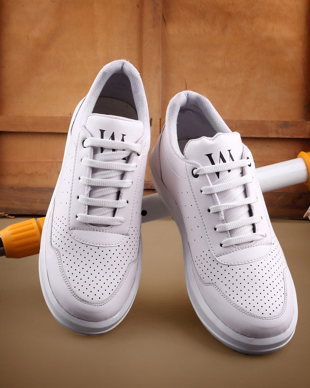 Buy Men's White Sneakers Online in India at Bewakoof