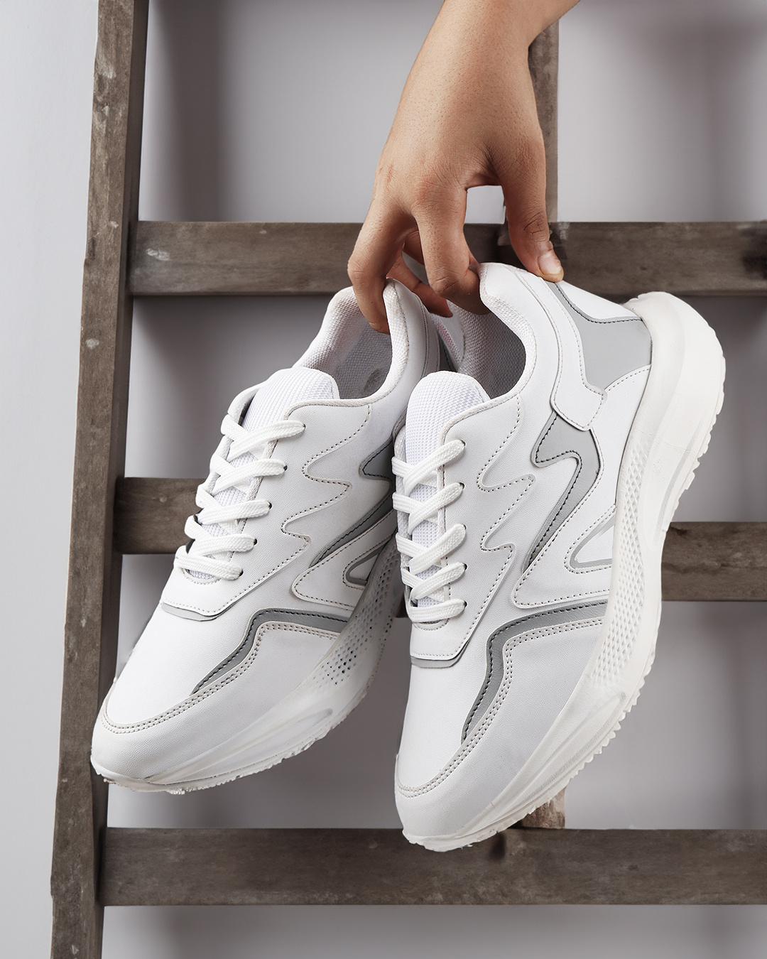 Buy Men's White Sneakers Online in India at Bewakoof