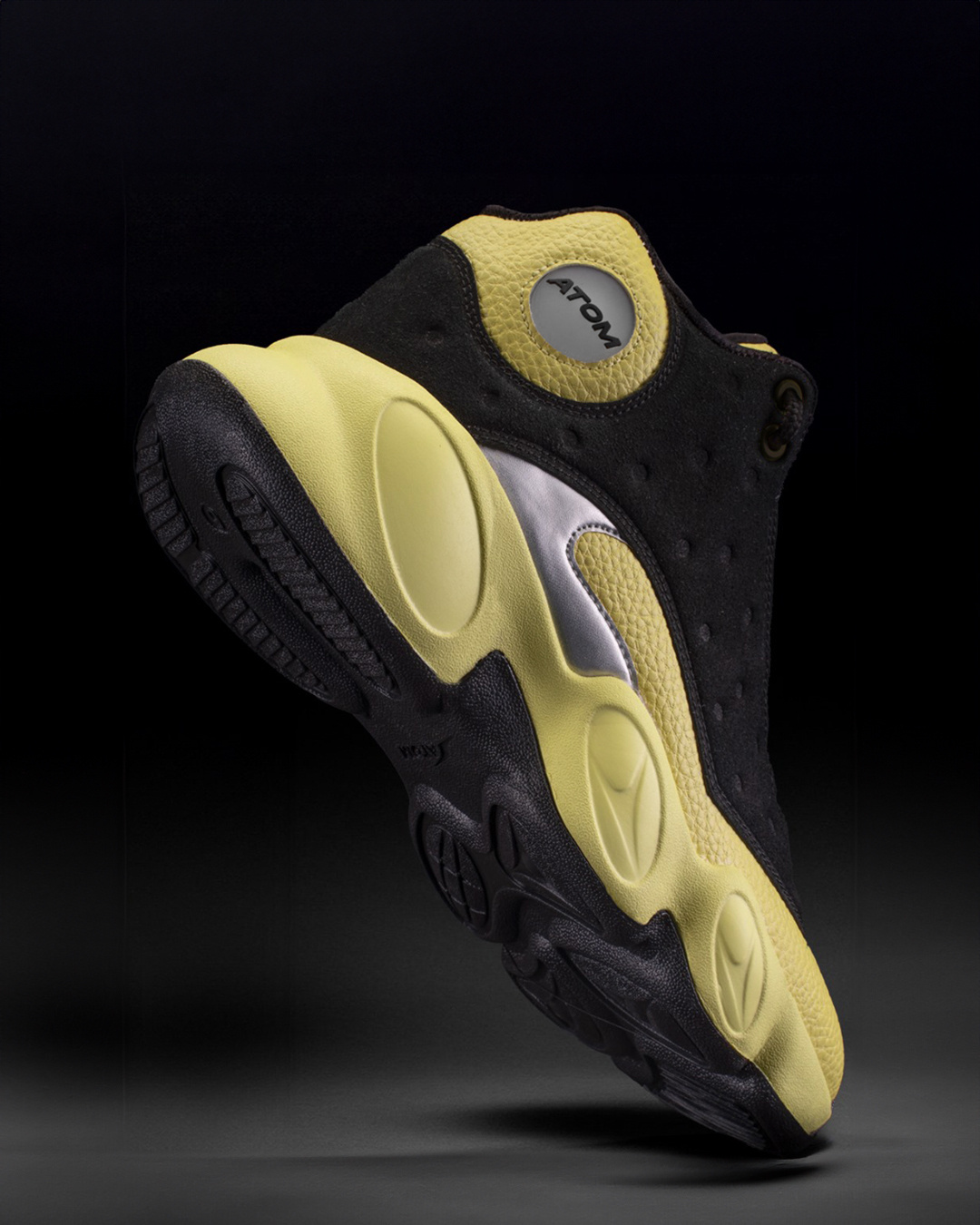 Buy Men's Yellow & Black Streen Swagger Color Block Sneakers Online in ...