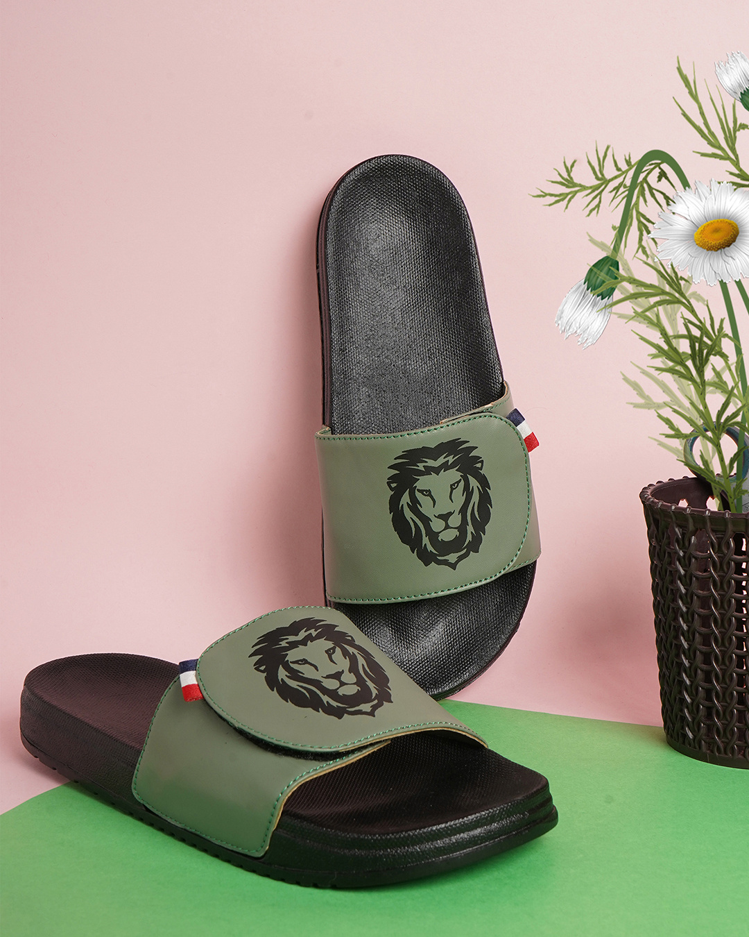 Buy Men's Green Lion Printed Adjustable Strap Sliders Online in India ...