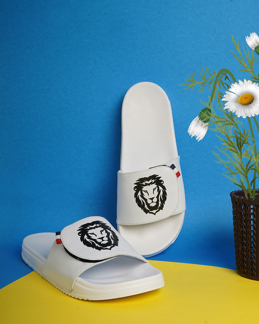 Buy Men's White Lion Printed Adjustable Strap Sliders Online in India ...