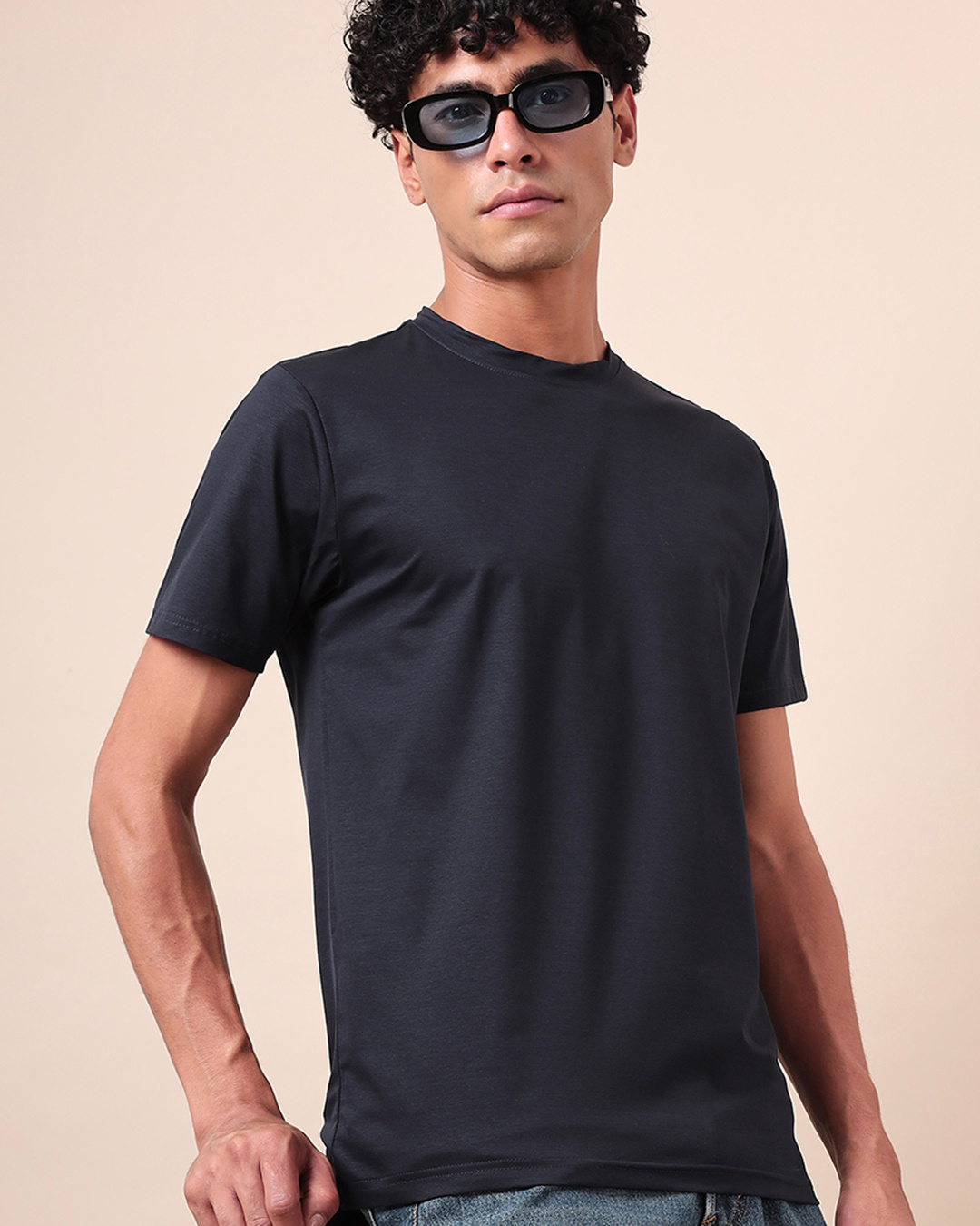 Buy Plain Blue Solid Regular Fit Men's T-shirt Online at Bewakoof
