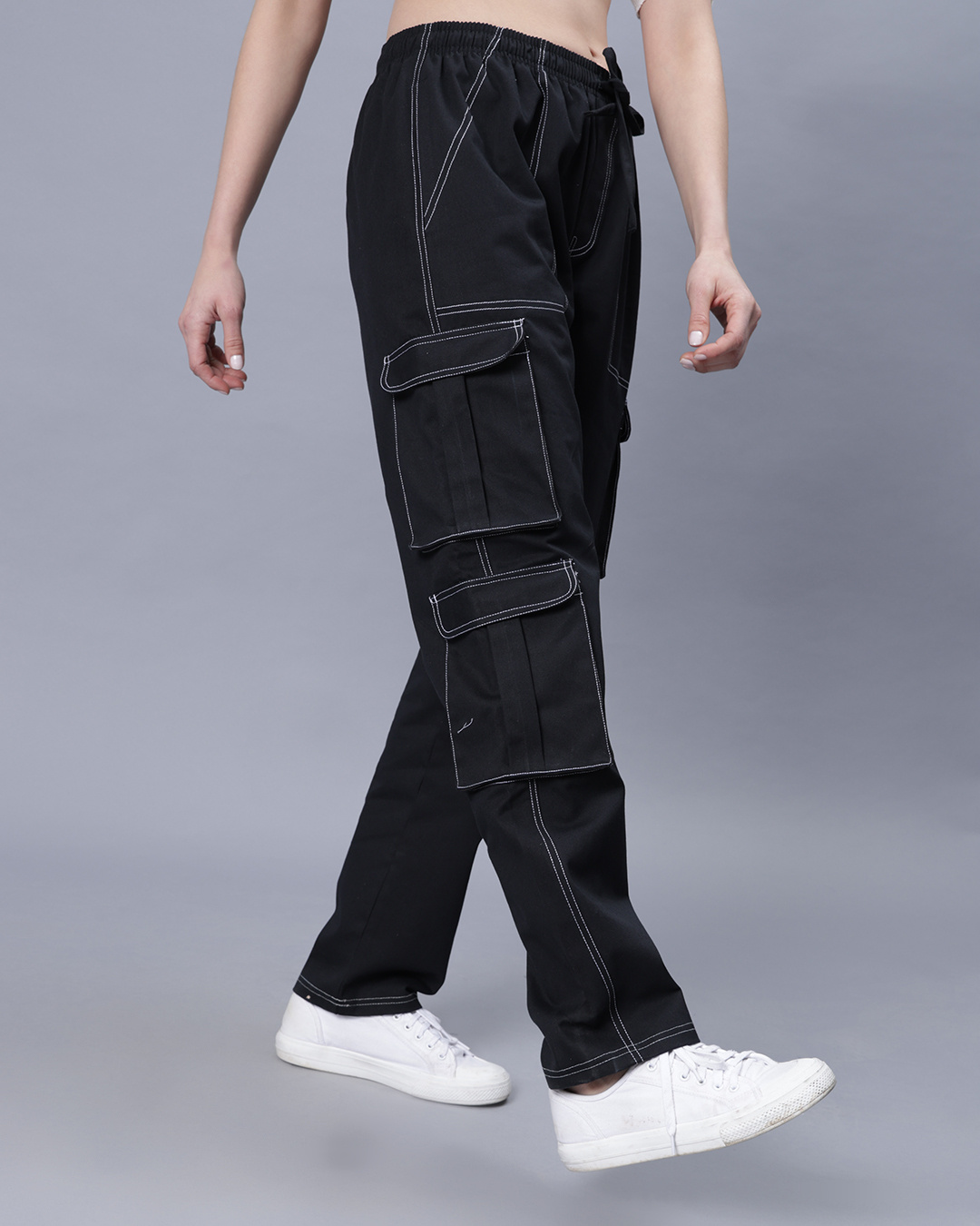 Buy Women's Black Loose Comfort Fit Cargo Pants Online at Bewakoof