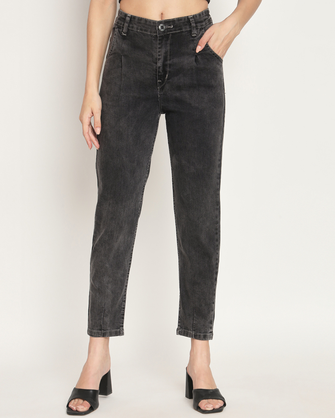 Buy Women's Black Washed Slim Fit Jeans Online at Bewakoof