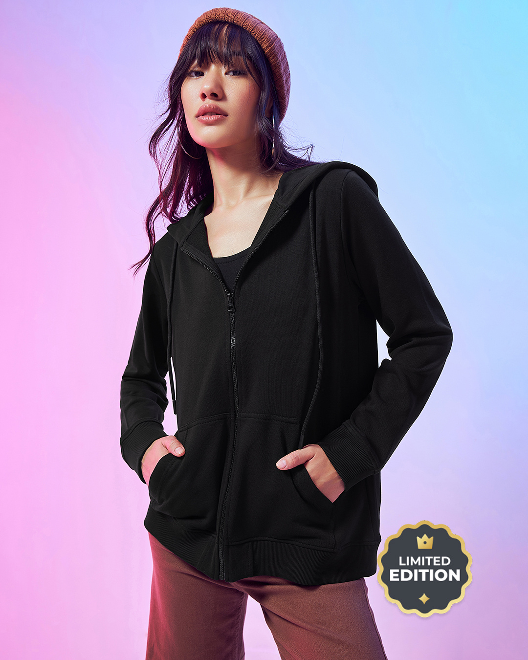 Buy Women's Black Zipper Hoodie Online at Bewakoof