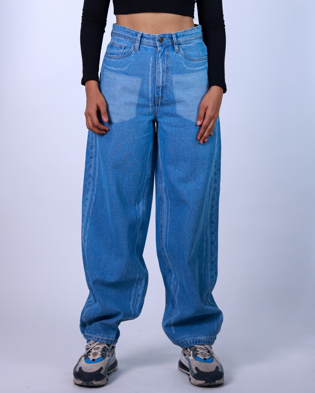 Buy Women's Blue Laser Rush Baggy Oversized Jeans Online at Bewakoof