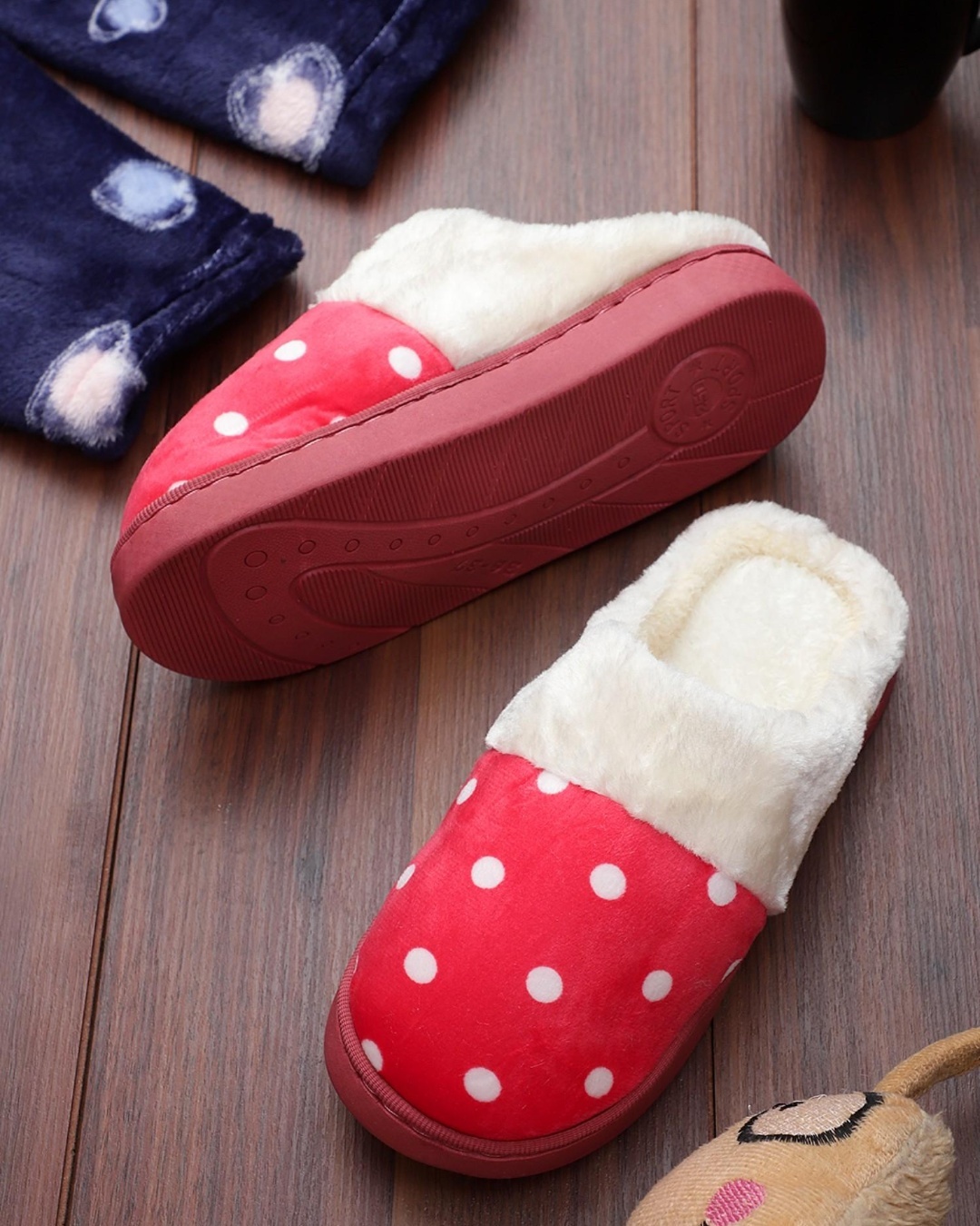 Buy Women's Red Bubble Printed Sliders Online in India at Bewakoof