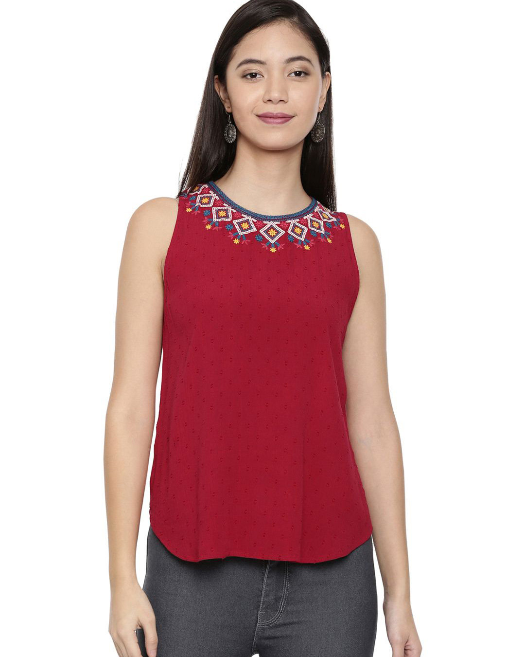 Buy Women's Red Floral Print Sleeveless Top Online at Bewakoof