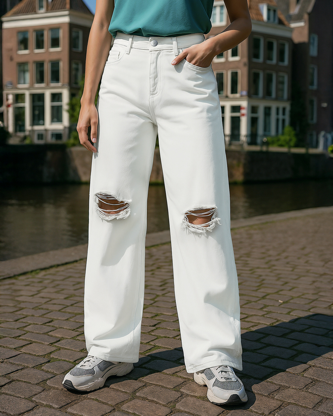 Buy Women's White Baggy Straight Fit Distressed Jeans Online at Bewakoof