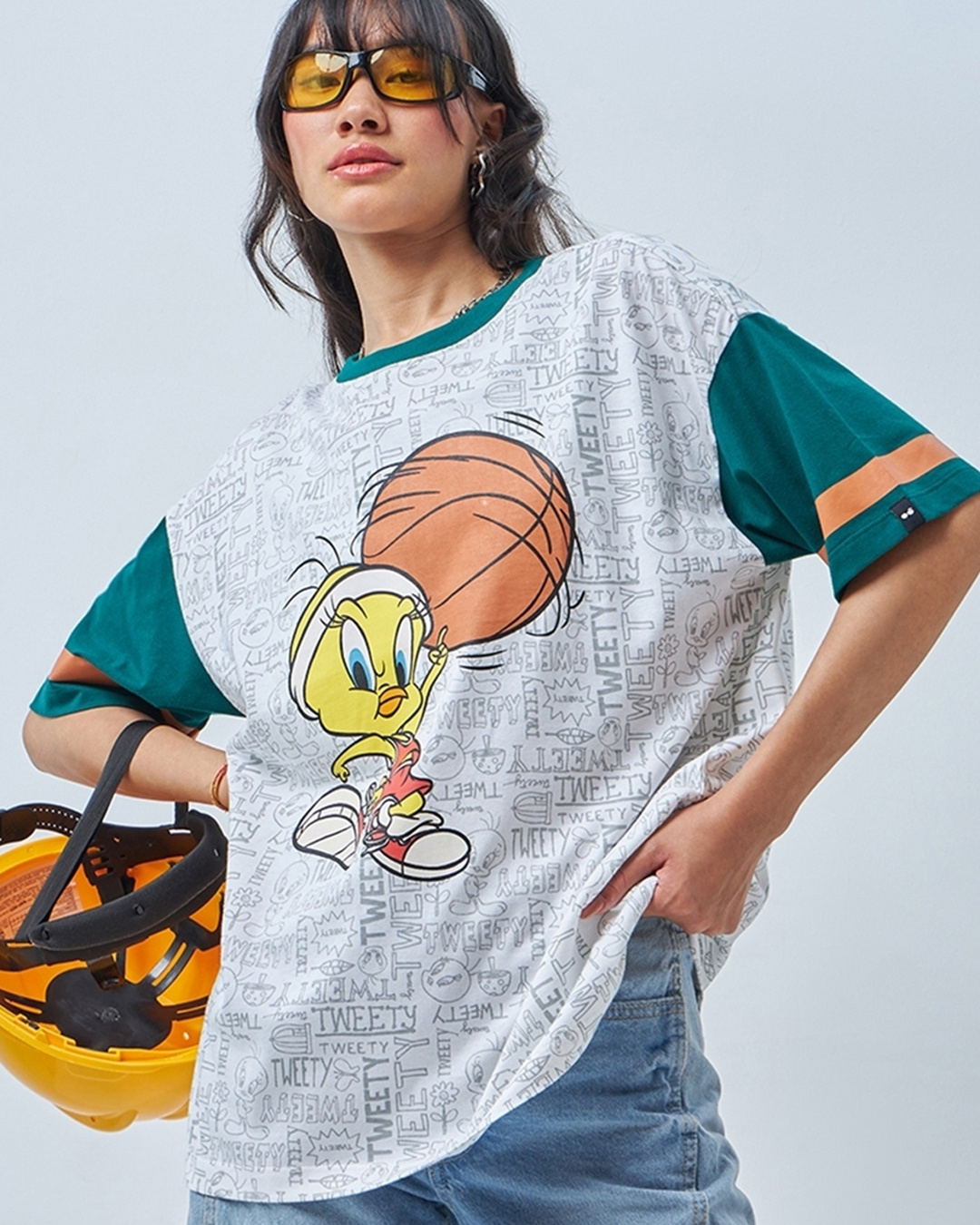 Buy Women's White & Green Tweety Graphic Printed Oversized T-shirt Online at Bewakoof