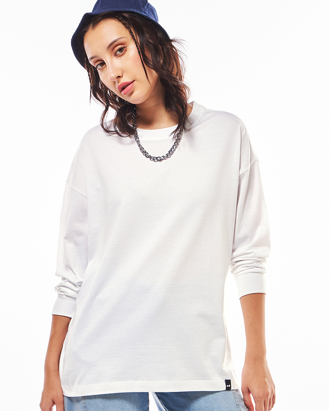Buy Women's White Oversized T-shirt Online at Bewakoof