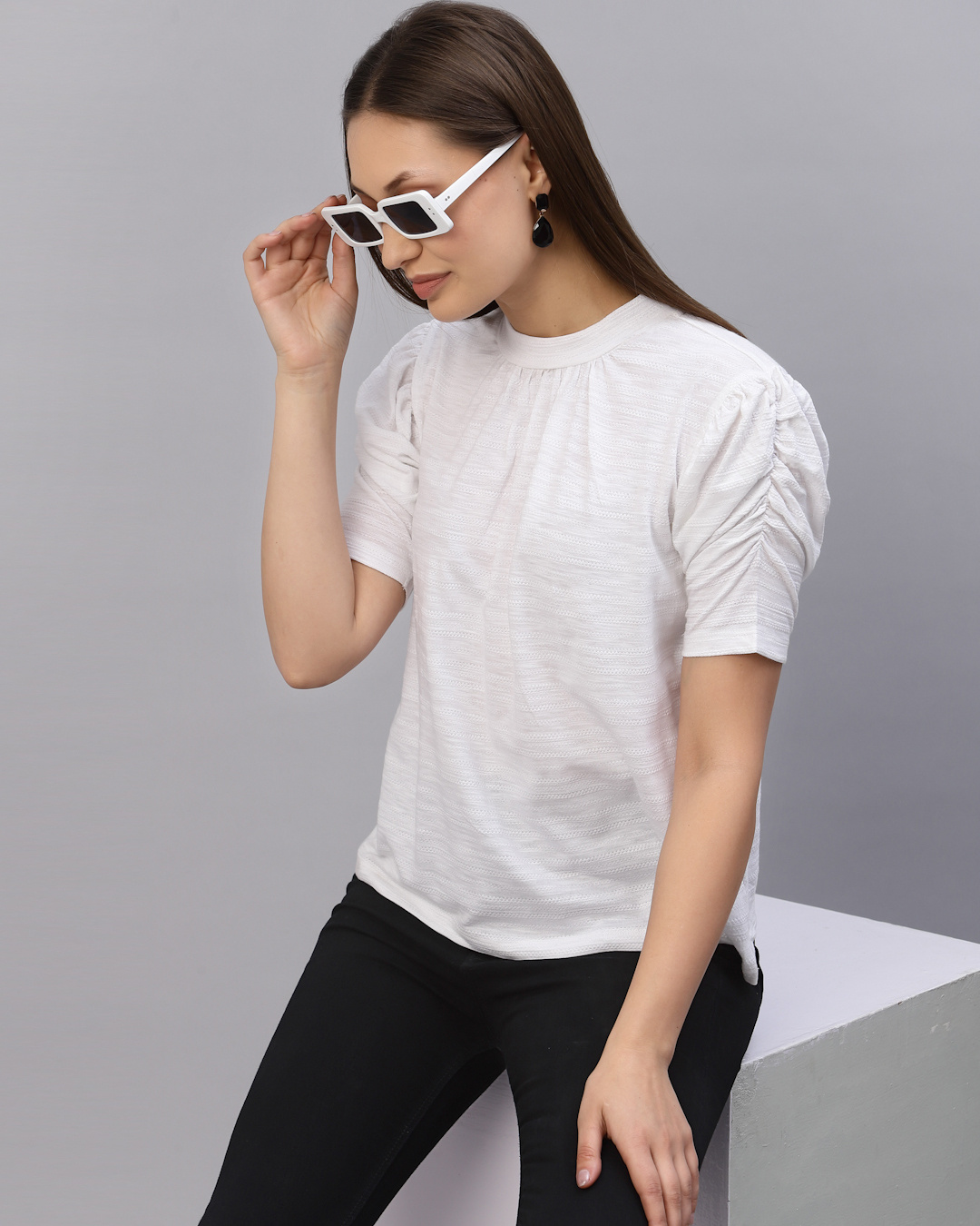 Buy Women's White Slim Fit Top Online at Bewakoof