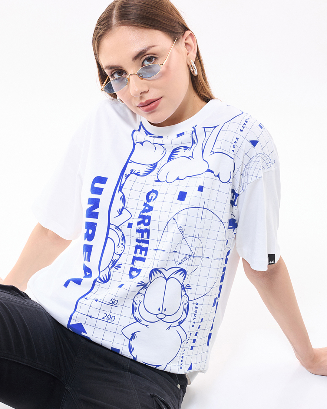 Buy Women's White Unreal Garfield Graphic Printed Oversized T-shirt Online at Bewakoof