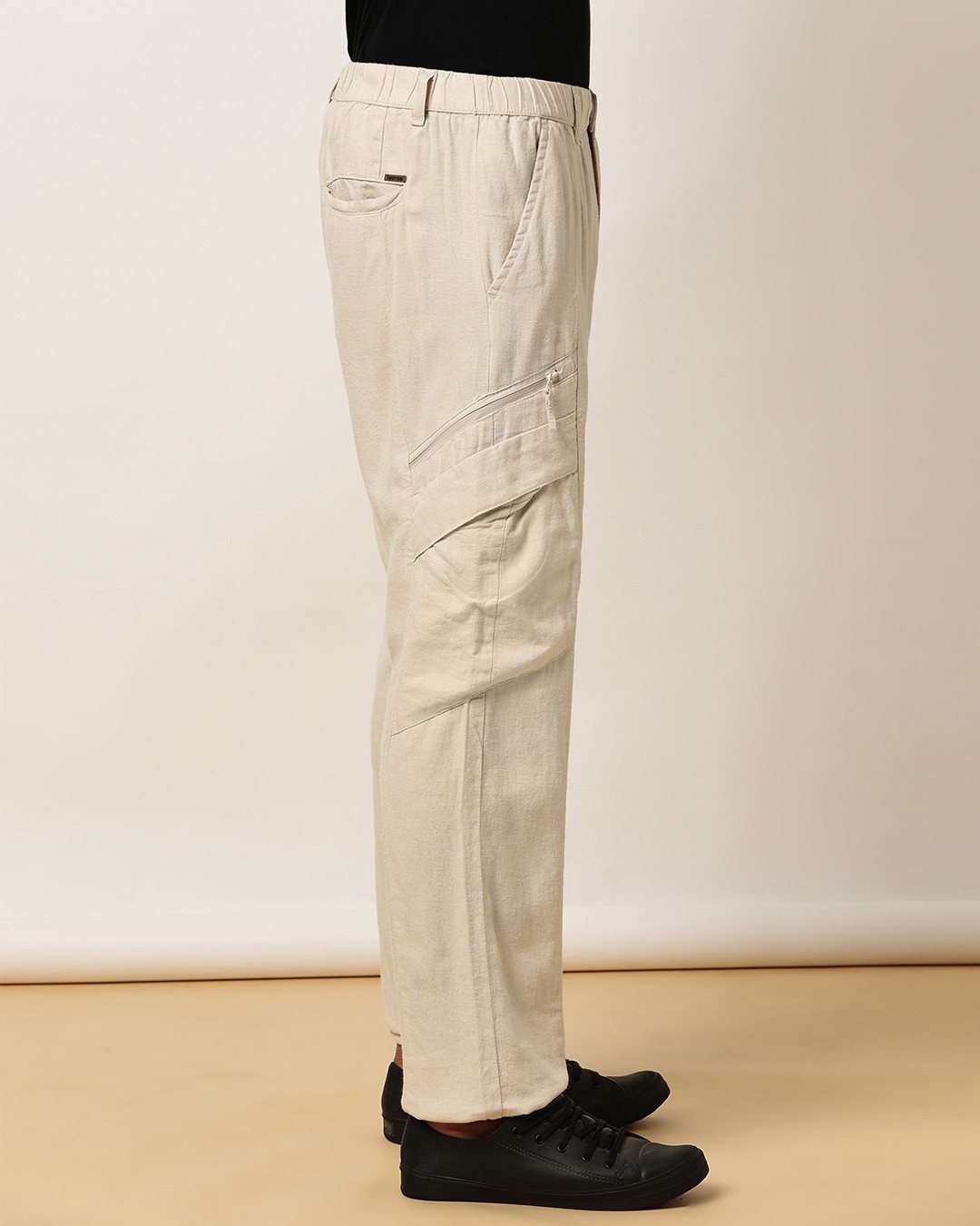 Buy Men's Beige Cargo Pants Online at Bewakoof
