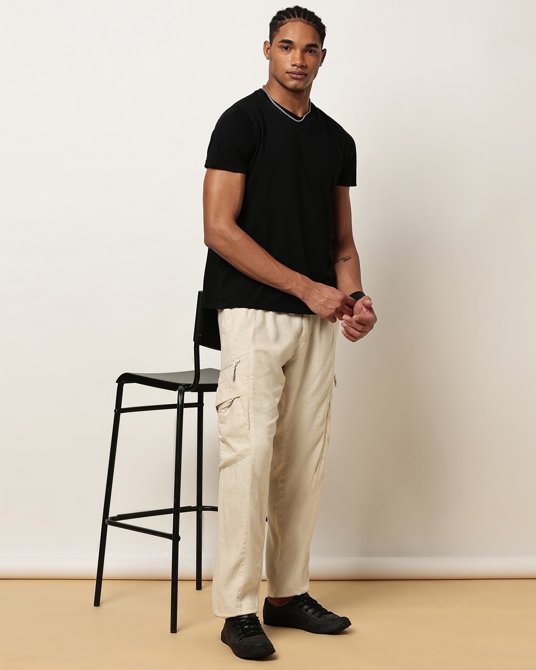 Buy Men's Beige Cargo Pants Online at Bewakoof
