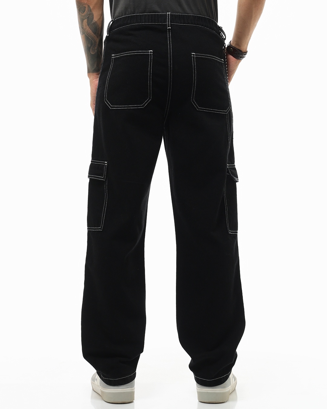 Buy Men's Black Baggy Cargo Jeans Online at Bewakoof