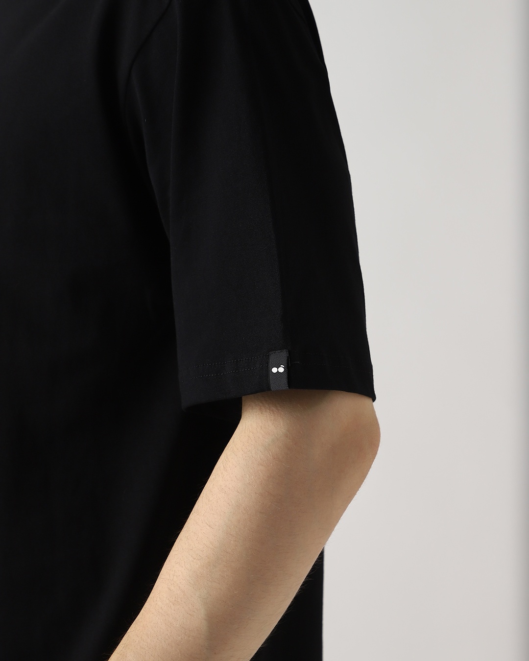 Buy Men's Black Batman Graphic Printed Oversized T-shirt Online at Bewakoof