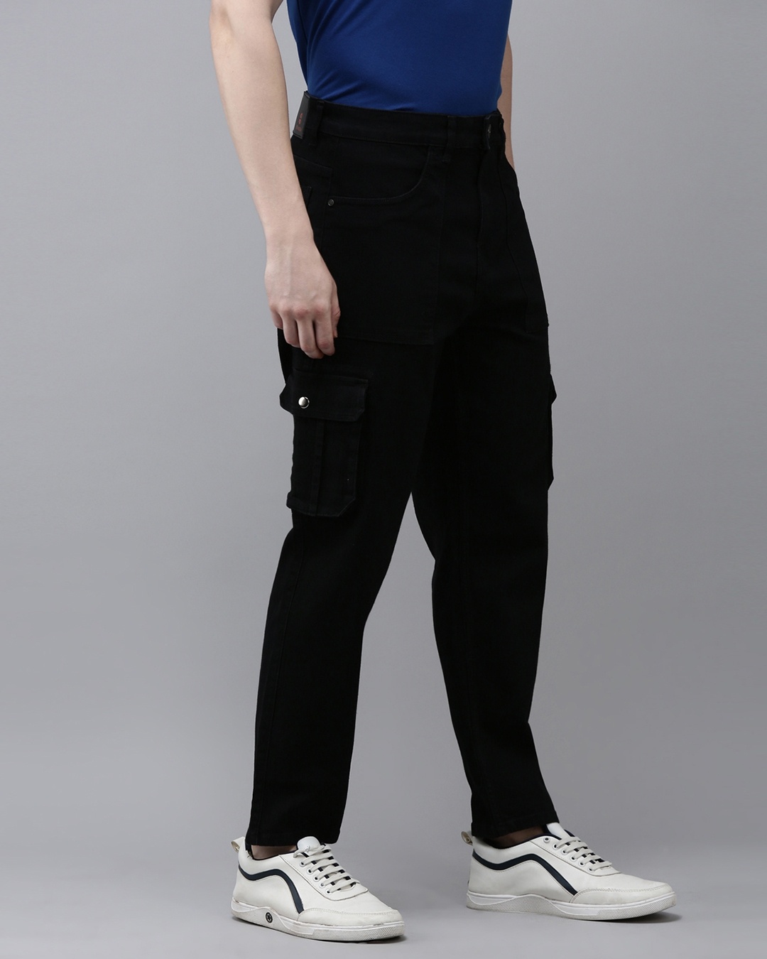 Buy Men's Black Cargo Jeans Online at Bewakoof