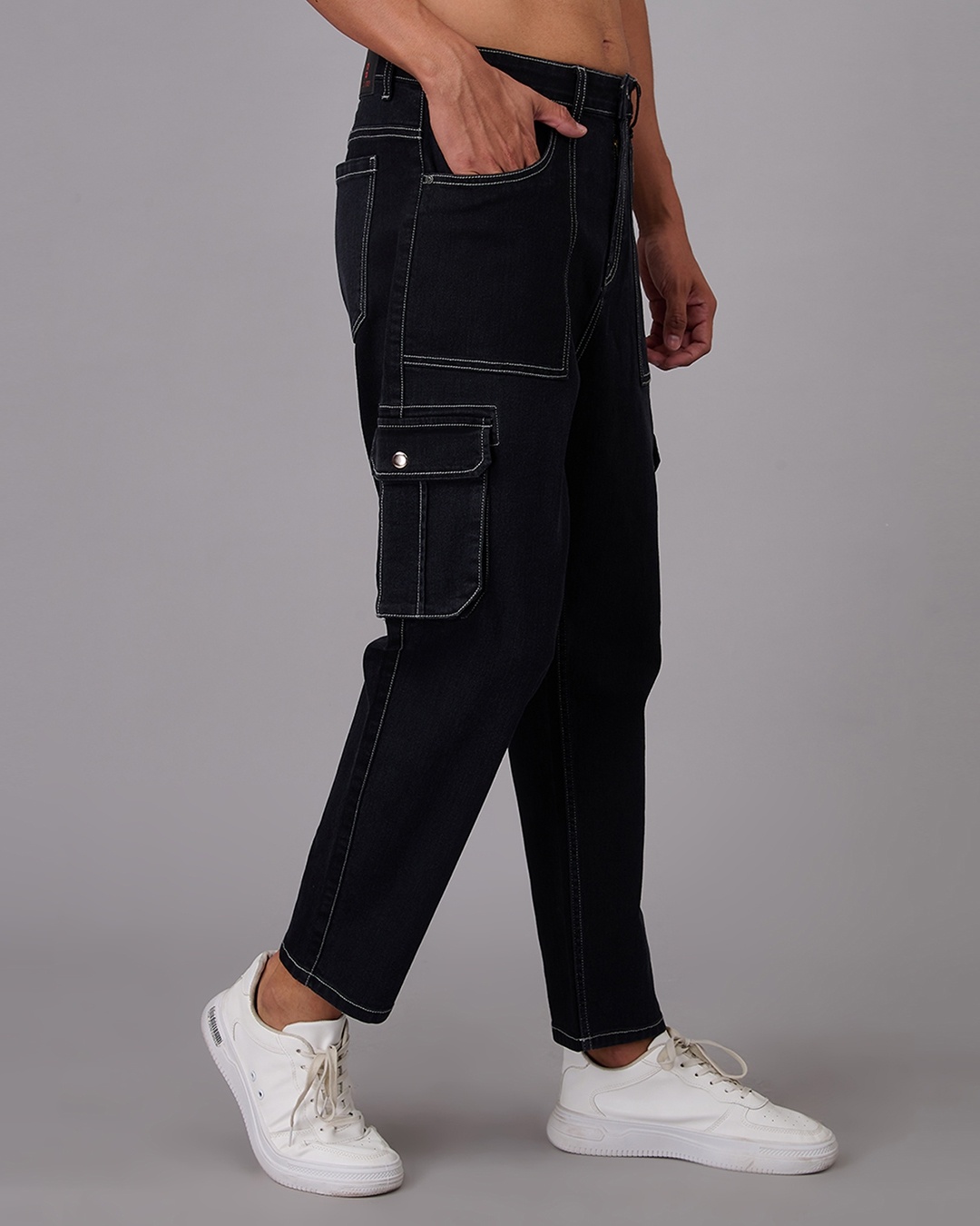 Buy Men's Black Cargo Jeans Online at Bewakoof