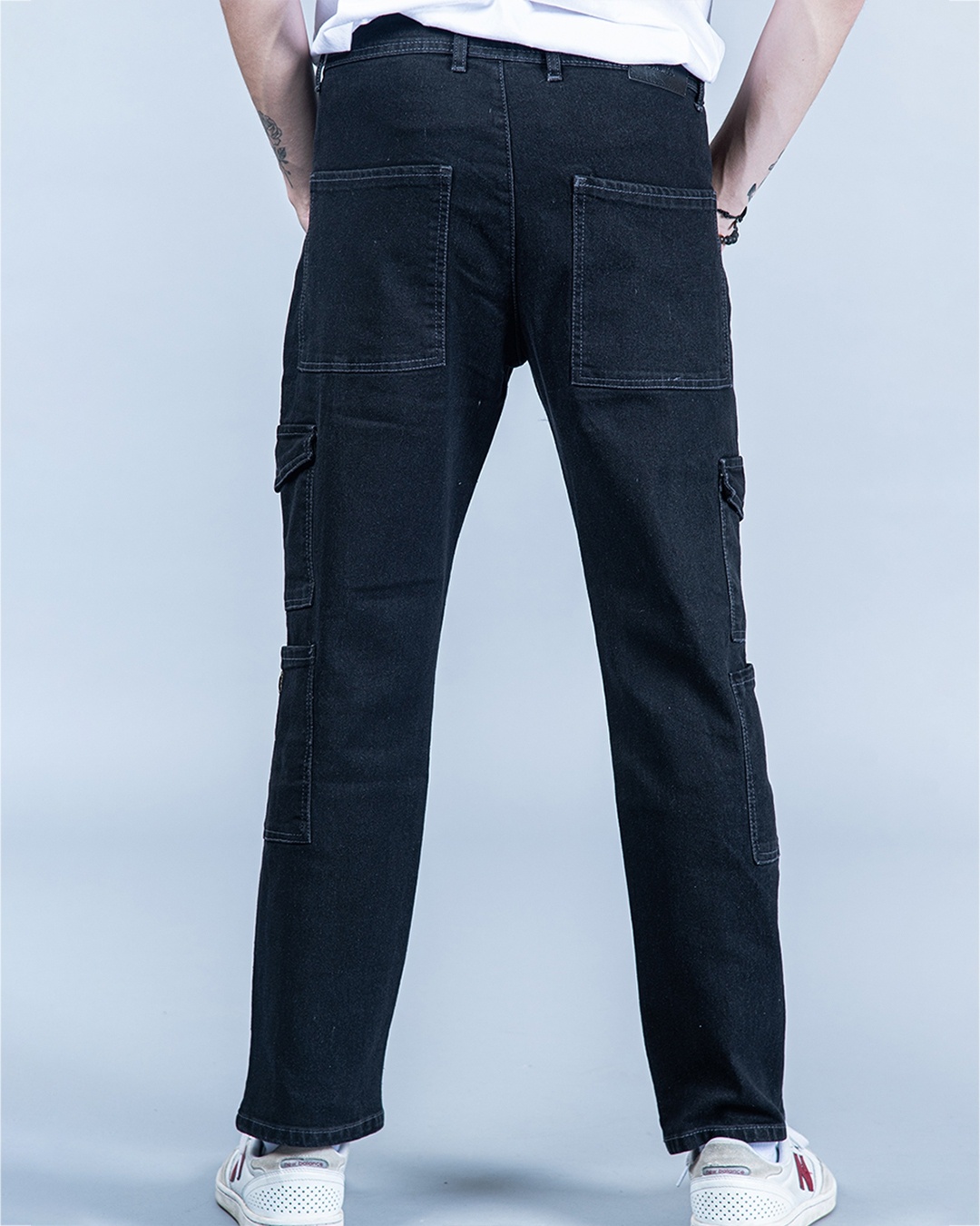 Buy Men's Carbon Black Baggy Fit Cargo Jeans Online at Bewakoof