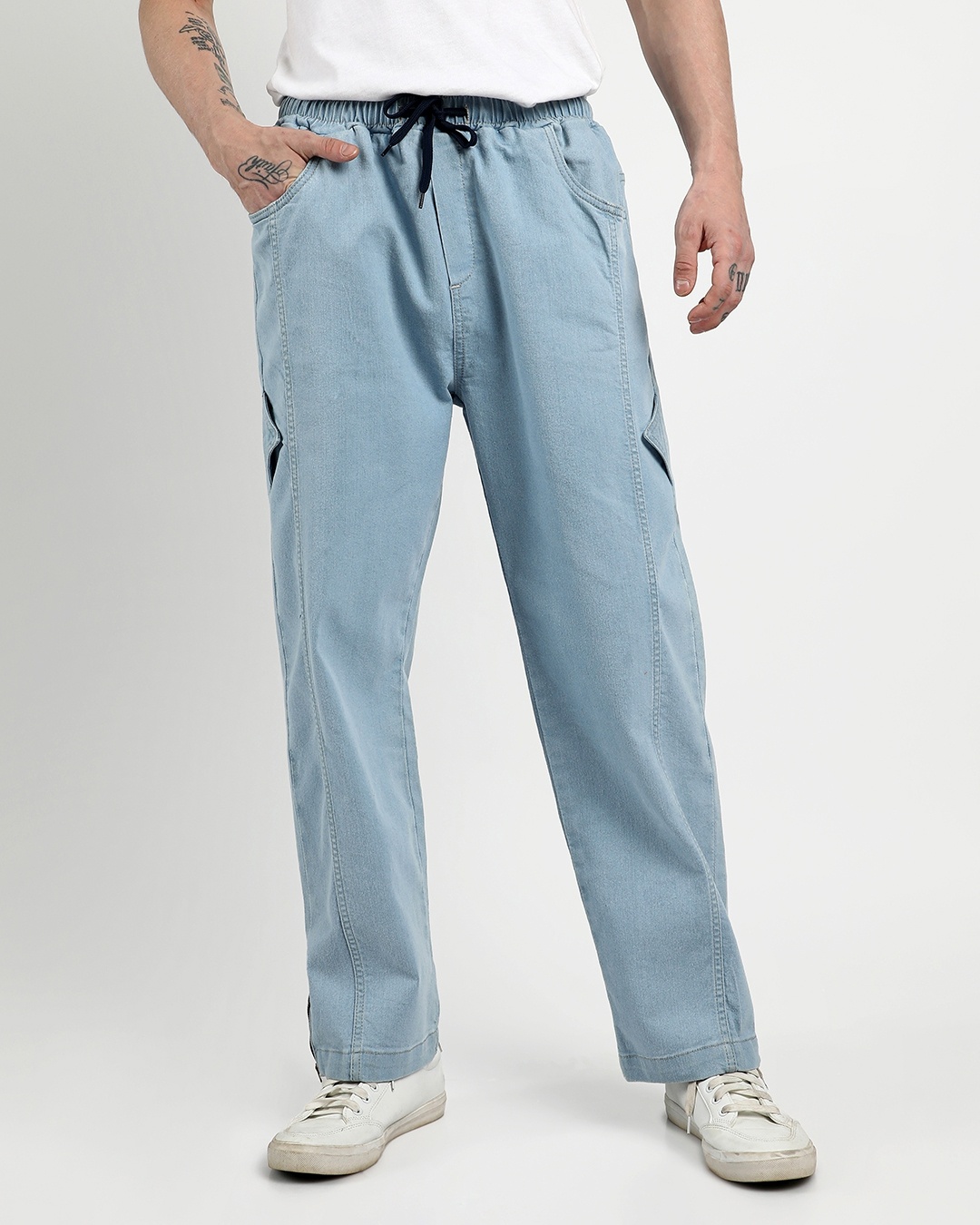 Buy Men's Light Blue Straight Fit Jeans Online at Bewakoof