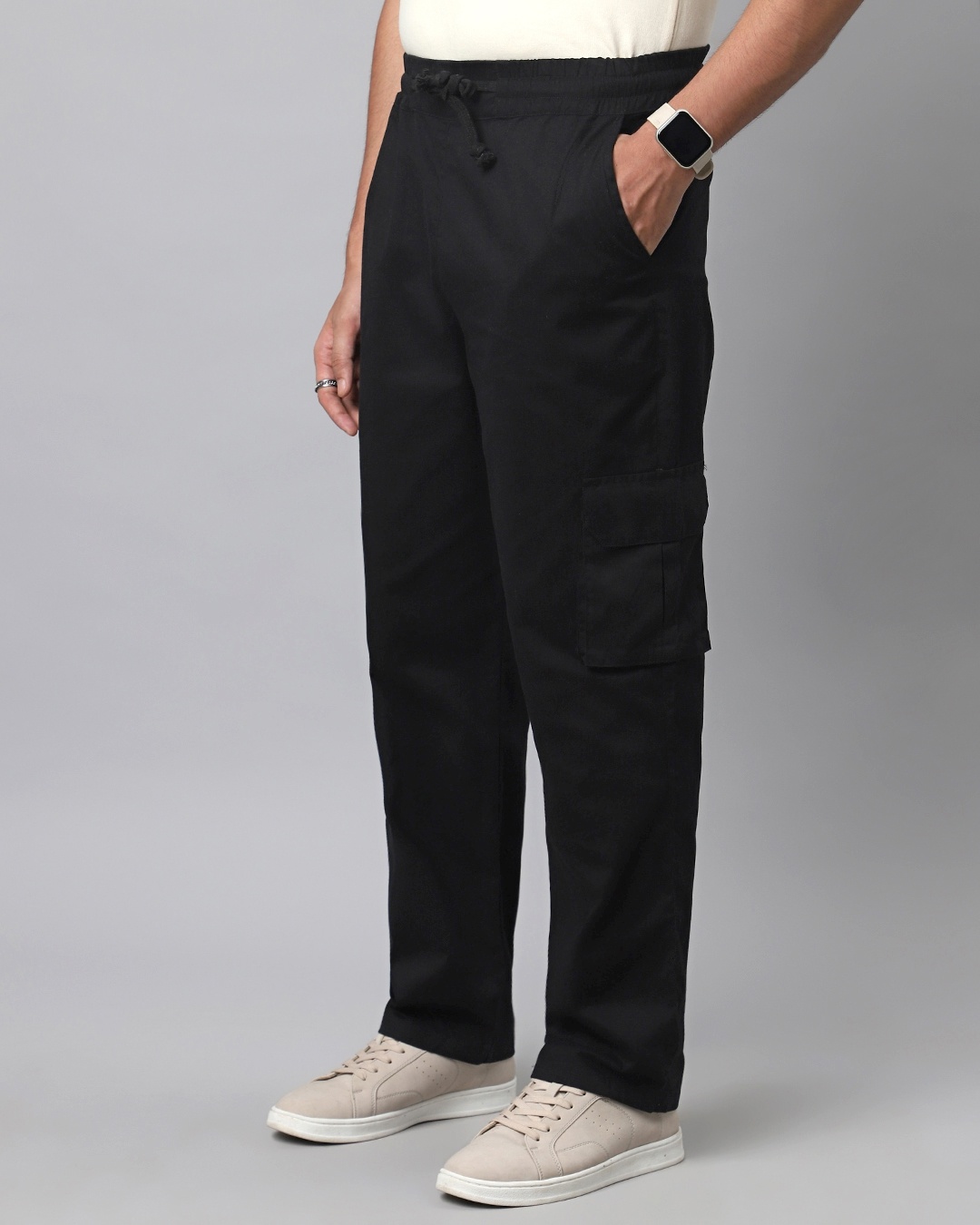 Buy Men's Space Black Loose Comfort Fit Cargo Pants Online at Bewakoof