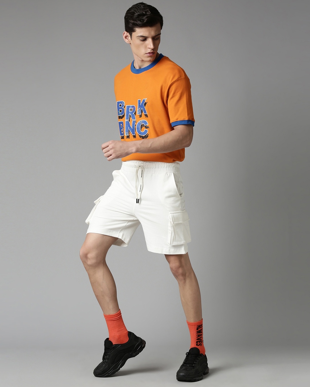 Buy Men's White Cargo Shorts Online at Bewakoof