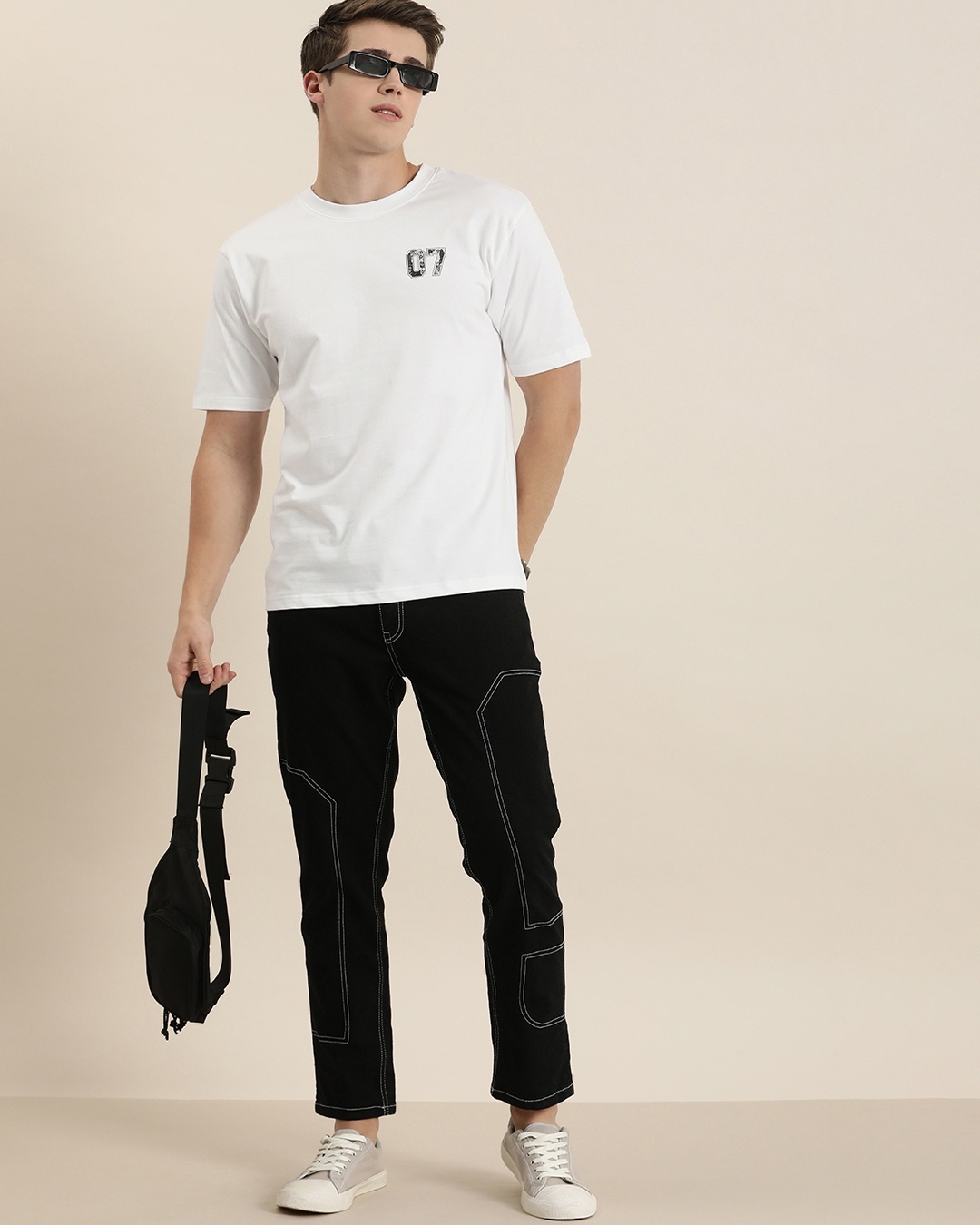 Buy Men's White Typography Oversized T-shirt Online at Bewakoof