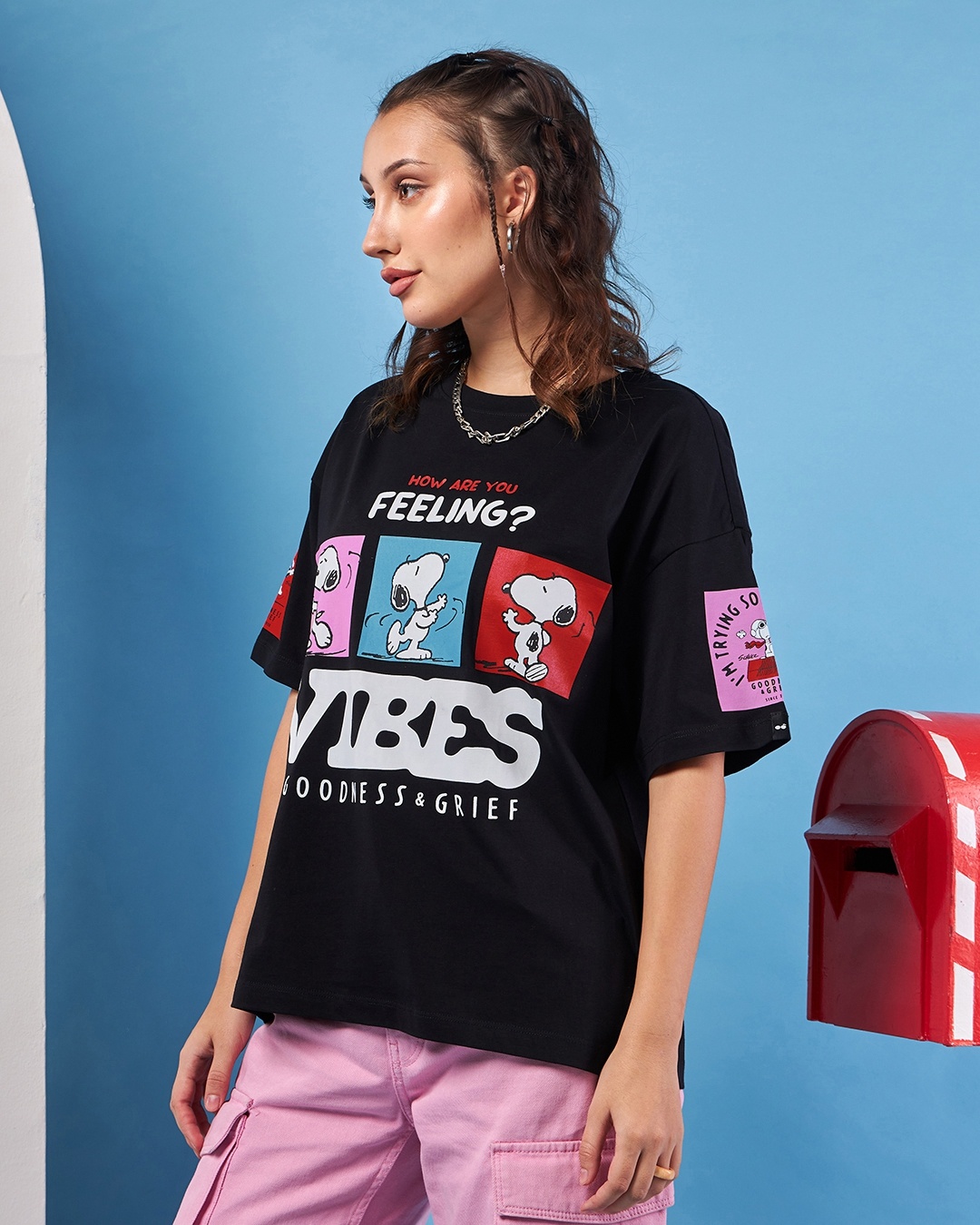 Buy Women's Black Snoopy Vibes Graphic Printed Oversized T-shirt Online ...