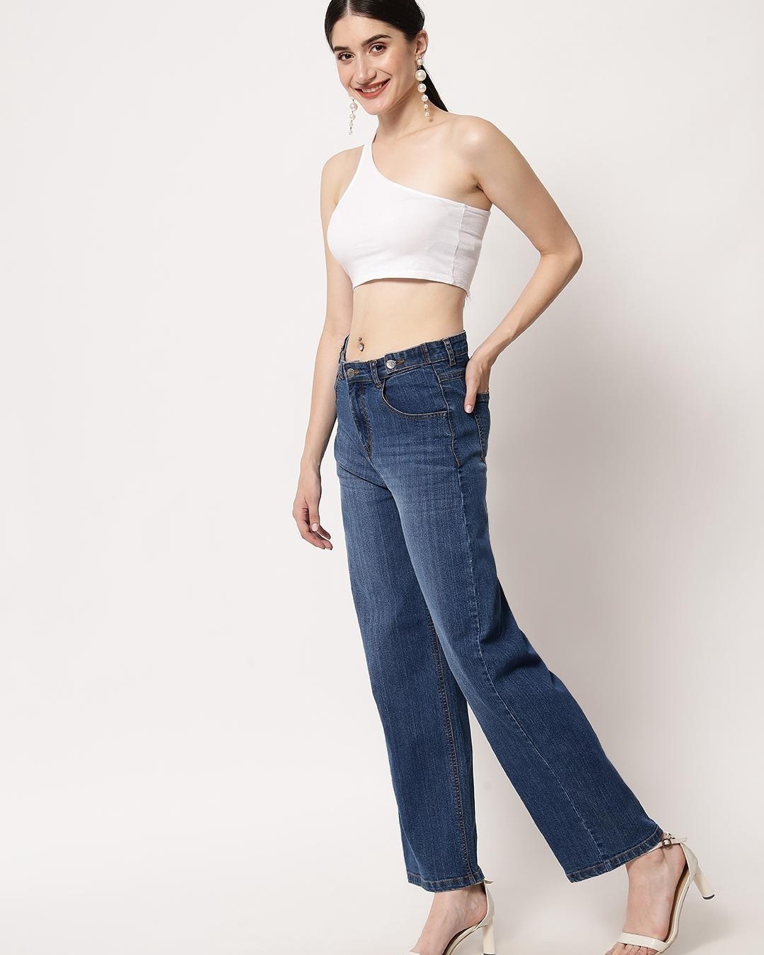 Buy Women's Blue Straight Fit Jeans Online at Bewakoof