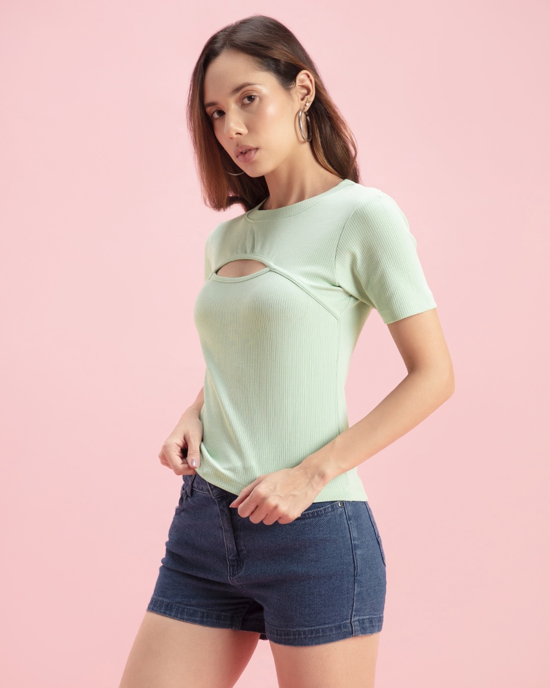 Buy Women's Green Keyhole Neck Slim Fit Ribbed Top Online at Bewakoof