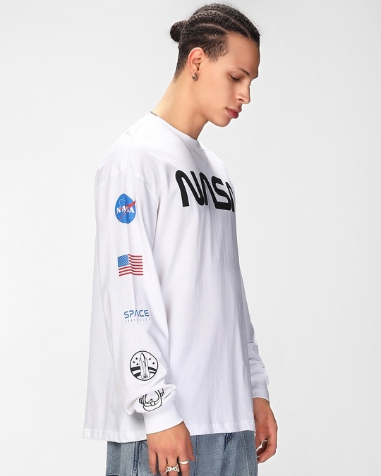 Buy Men's White NASA Badge Typography Oversized T-shirt Online at Bewakoof